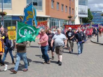 Solidarity with workers on strike | libcom.org