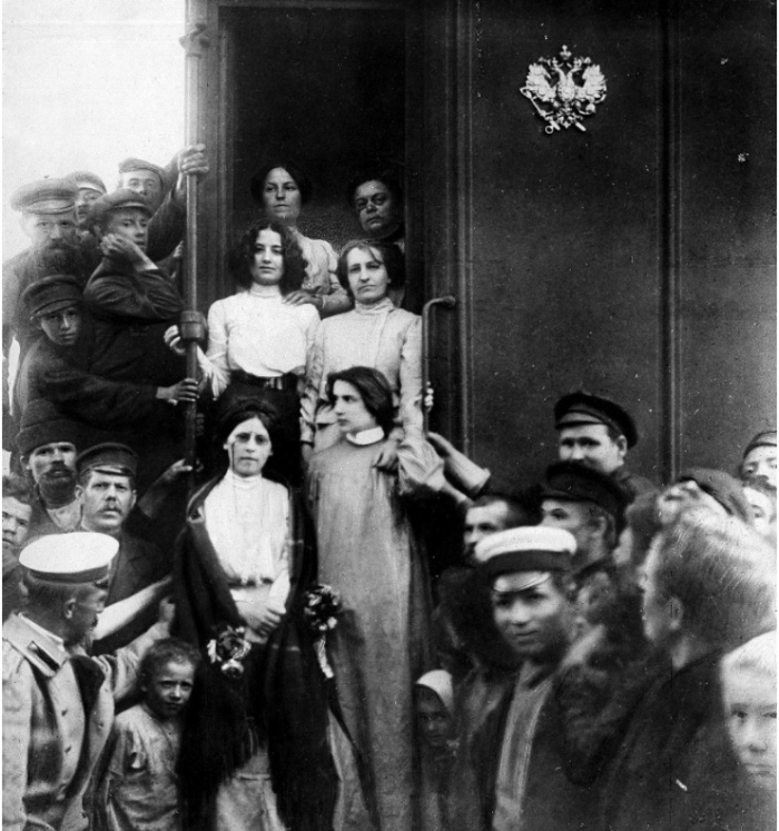 Ettore Cinnella - The tragedy of the Russian Revolution: promise and ...