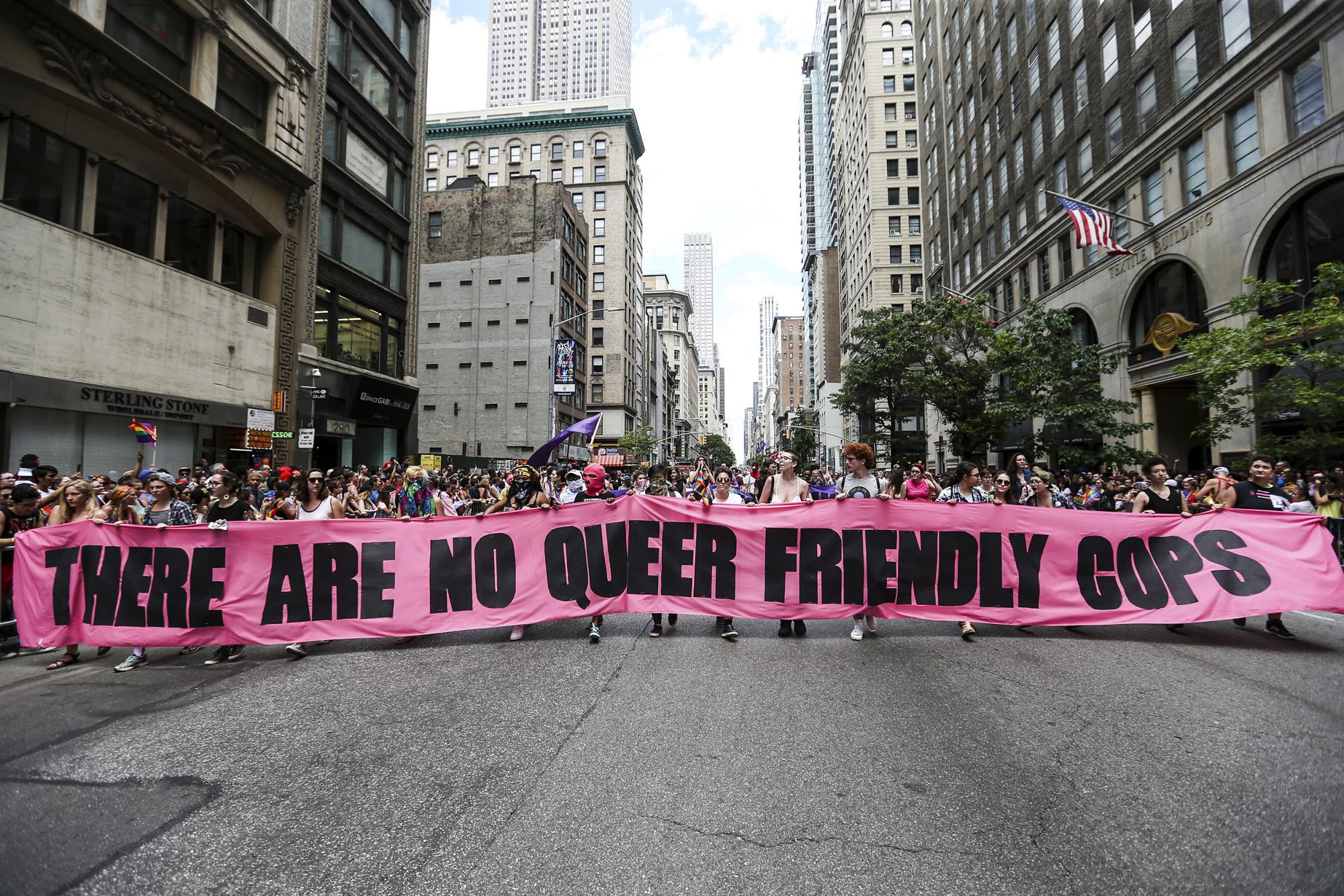 Stonewall Means Riot Right Now: What the Queer Uprisings of 1969 Share ...