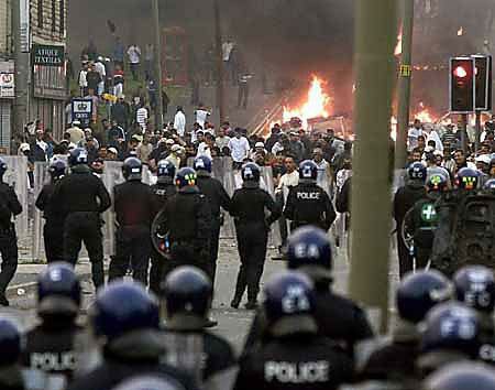 From Oldham to Bradford: the violence of the violated | libcom.org