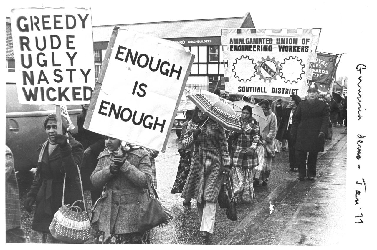 Strikers in Saris - The Grunwick Strike | libcom.org