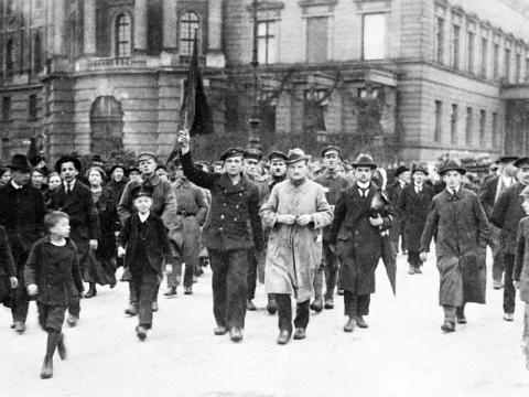 The opportunism of the Communist Party of the Netherlands - Hermann ...